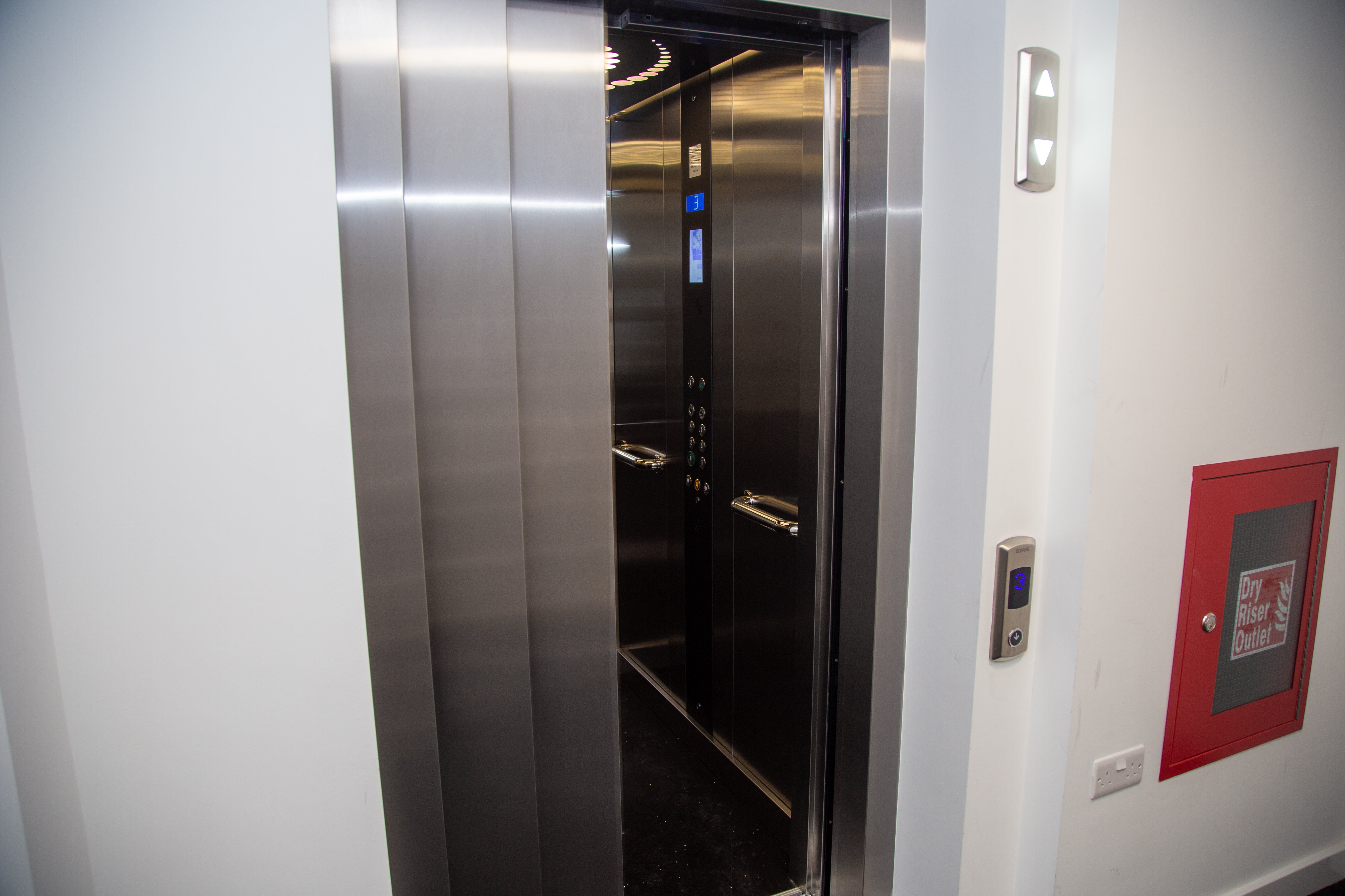 Commercial Passenger Lifts - Morgan Ellis Lifts