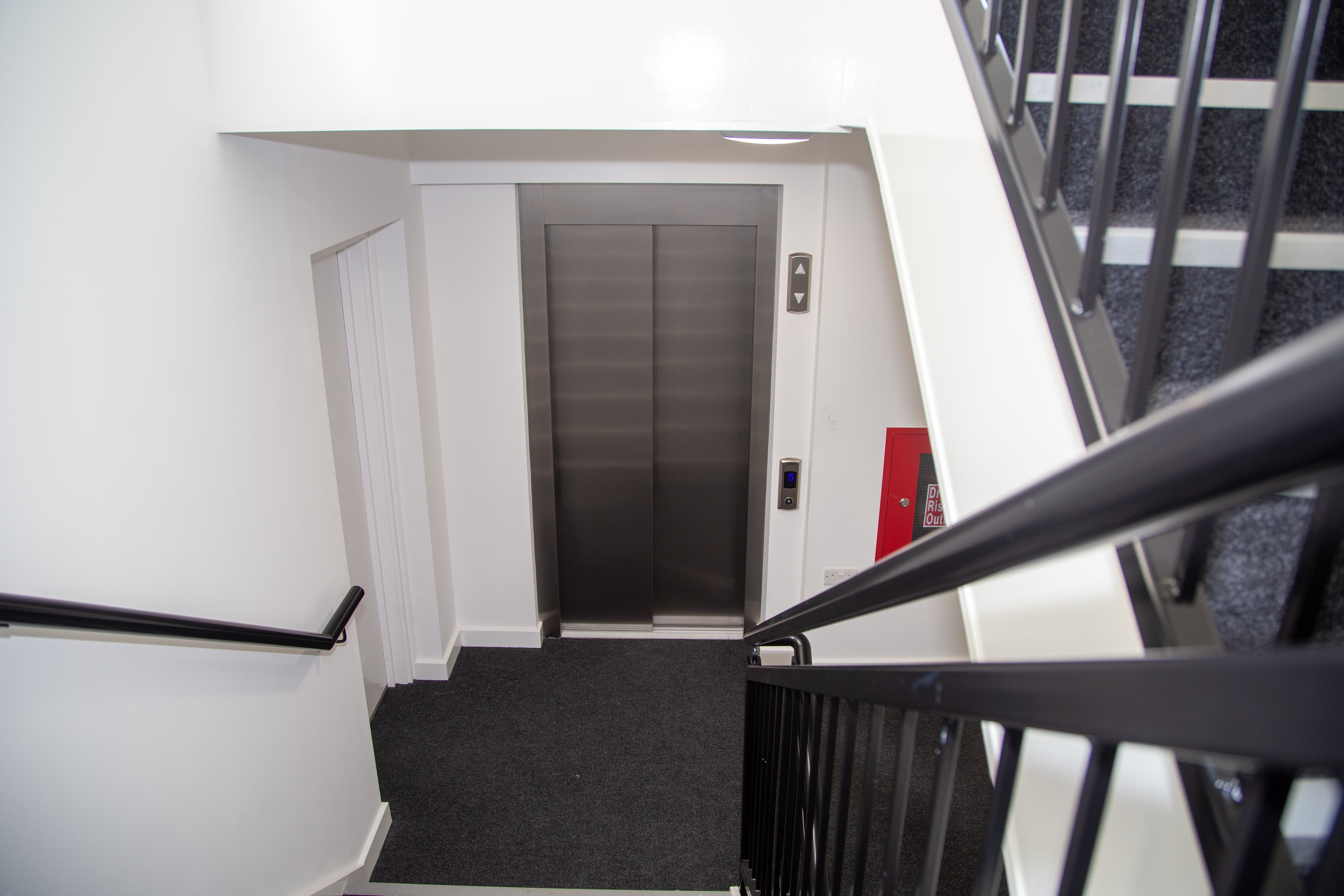 Commercial Passenger Lifts - Morgan Ellis Lifts